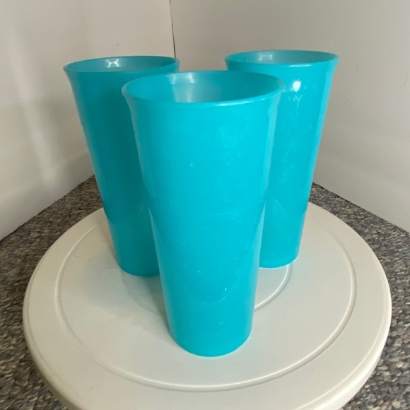 Tupperware | Dining | Tall Tupperware Cups | Poshmark